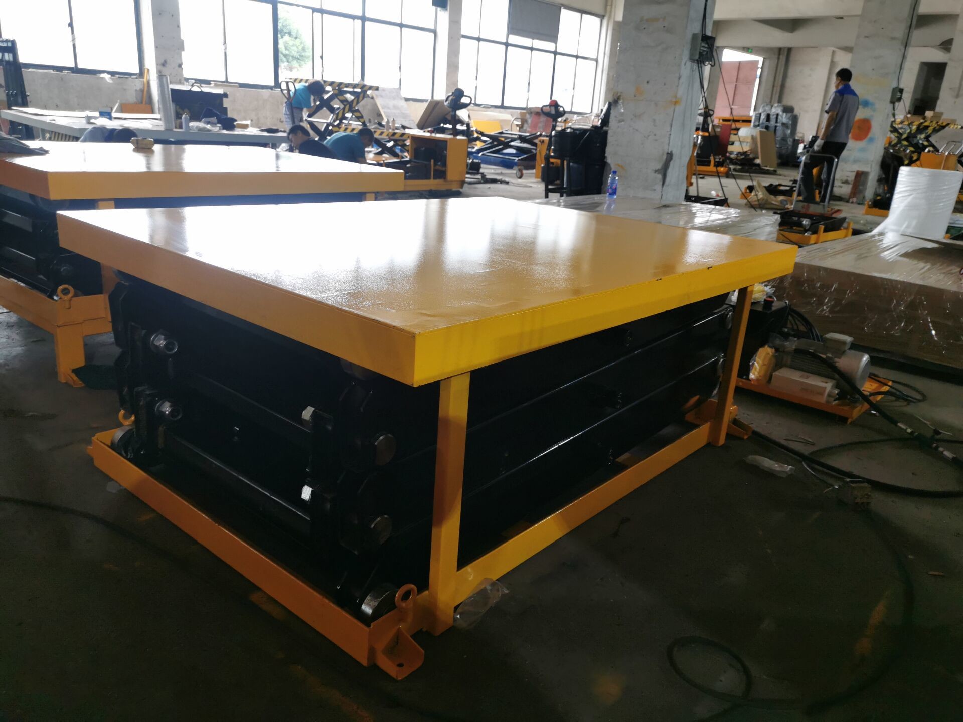 Complete Certificate 1000-4000kg Electric Scissor Lift Tables Hydraulic ...